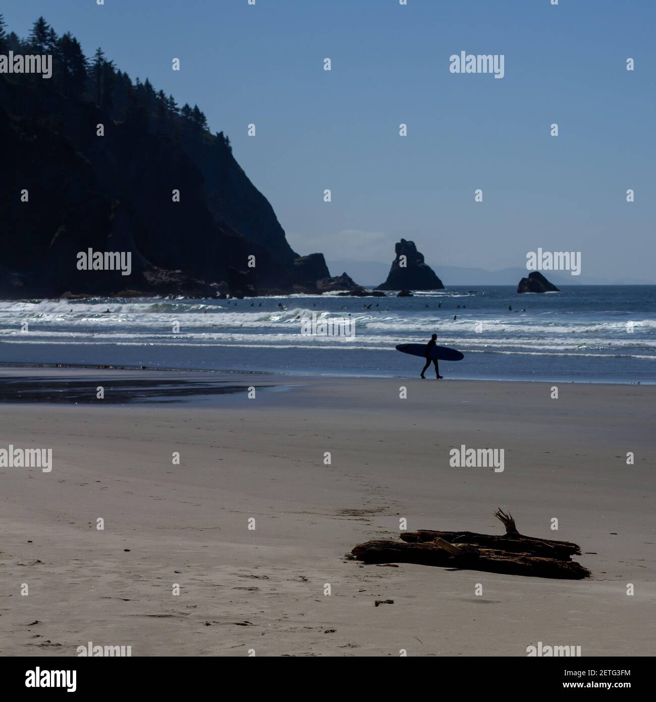 Short sand beach oregon surf hi-res stock photography and images - Alamy