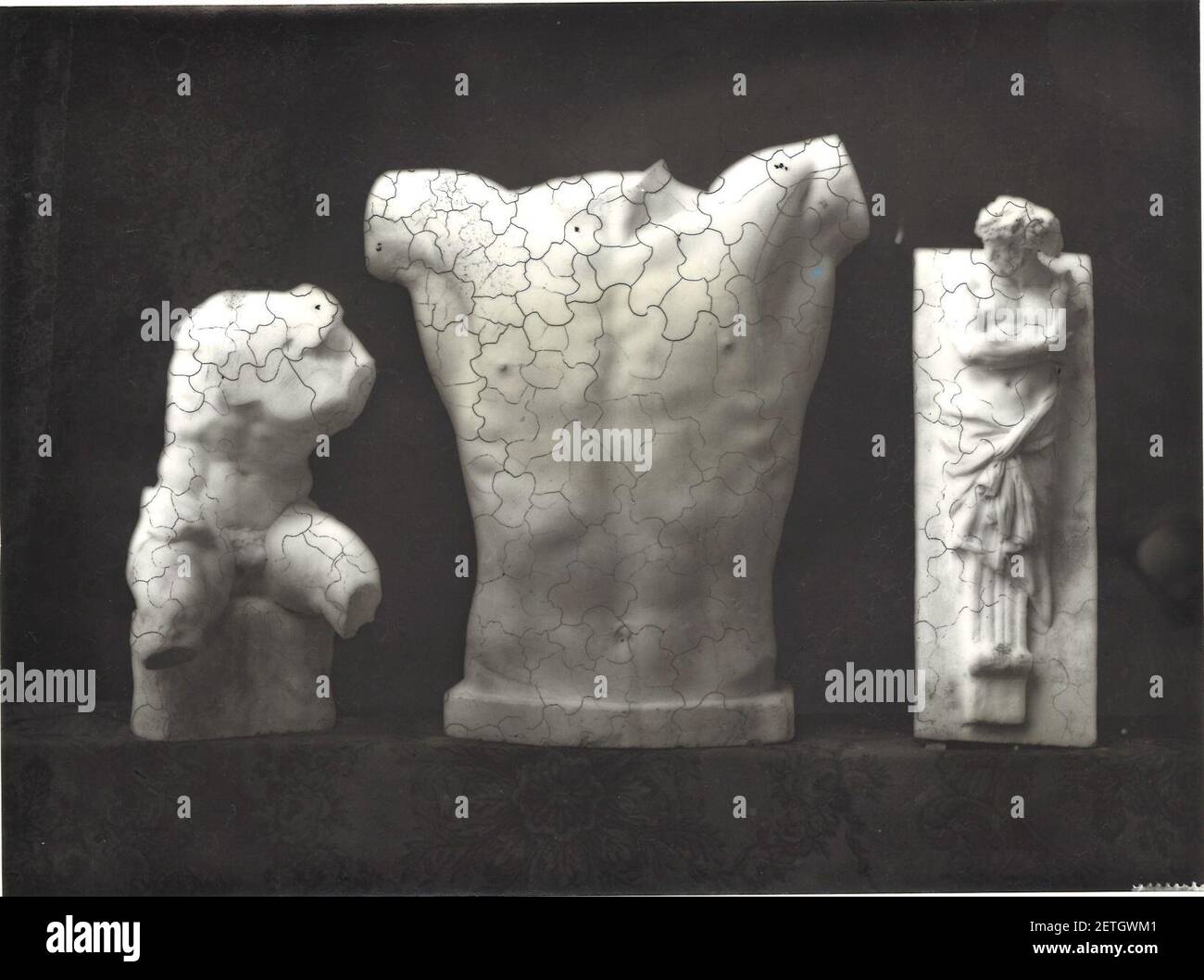 Plaster casts hi-res stock photography and images - Alamy