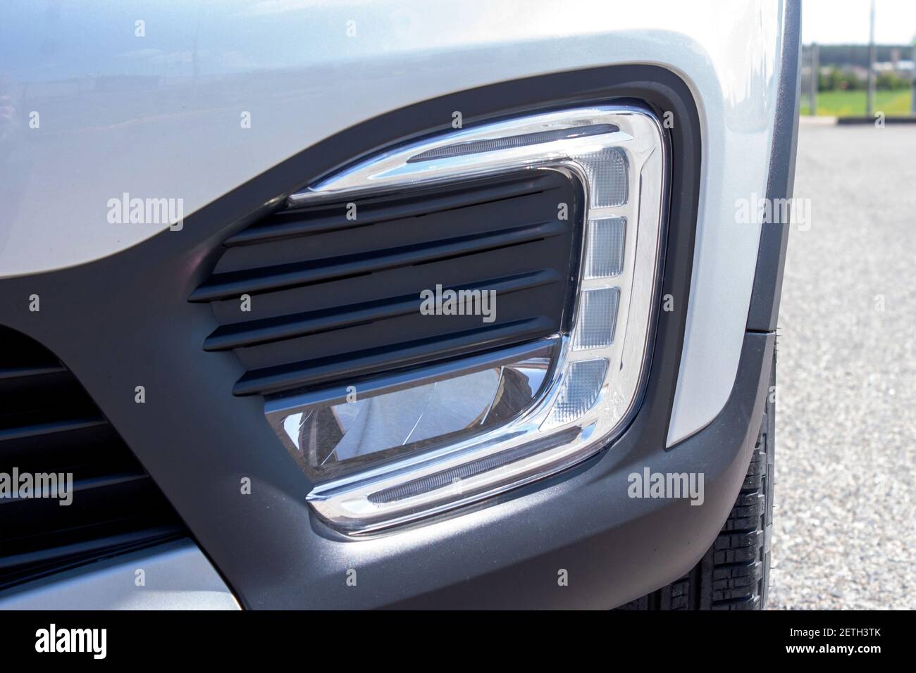 Daytime running lights hi-res stock photography and images - Alamy