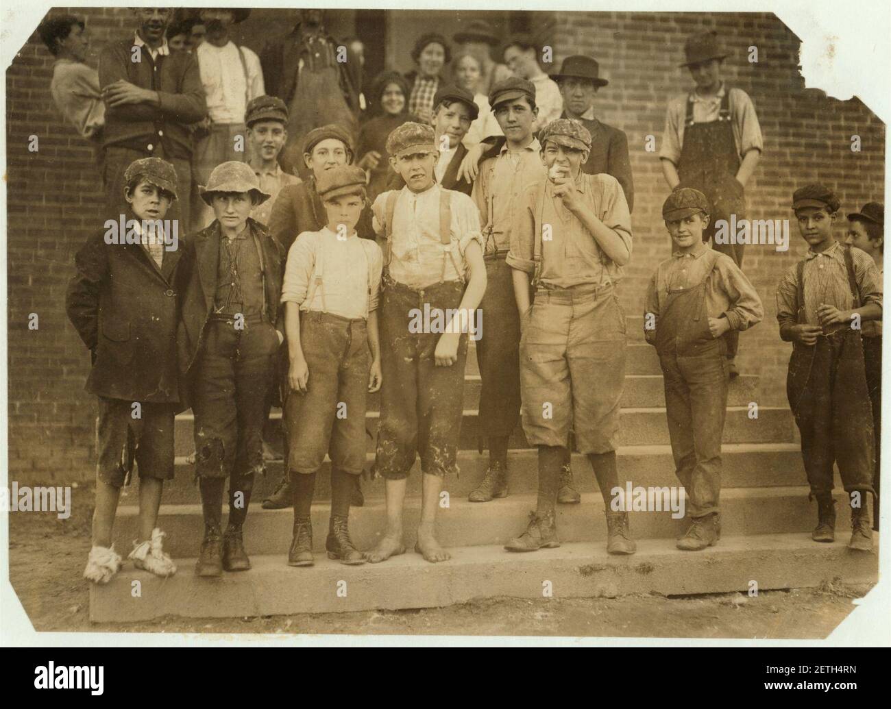 Noon thirty hi-res stock photography and images - Alamy