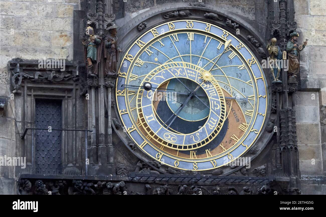 Zodiac calendar historical hi-res stock photography and images - Alamy