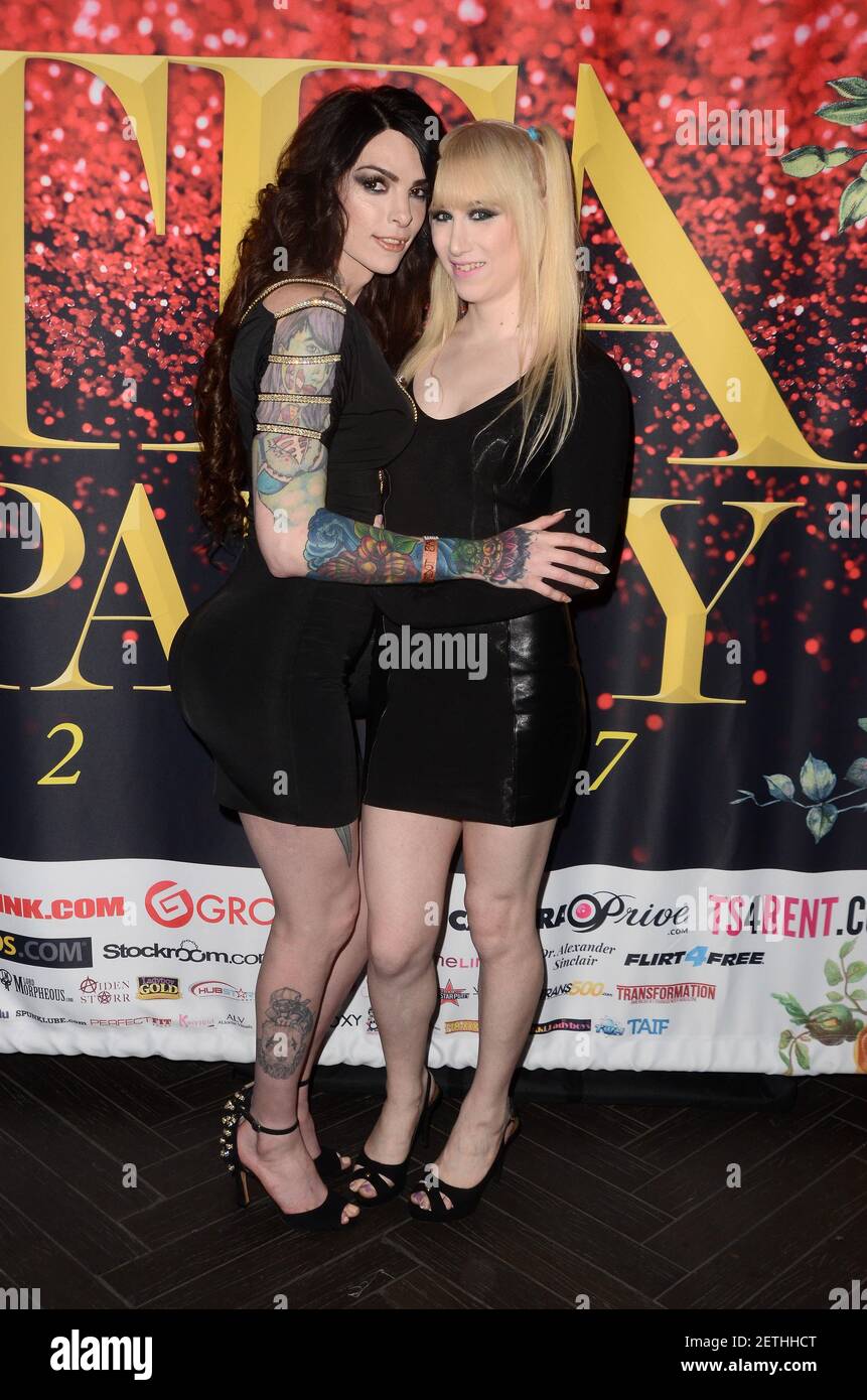 Chelsea Marie Mayumi Sparkles At The 2017 Official Transgender Erotica Awards Tea Pre Party At
