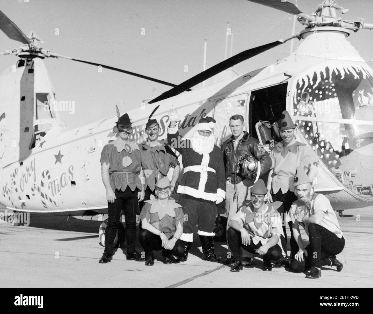 1956 christmas Black and White Stock Photos & Images - Alamy
