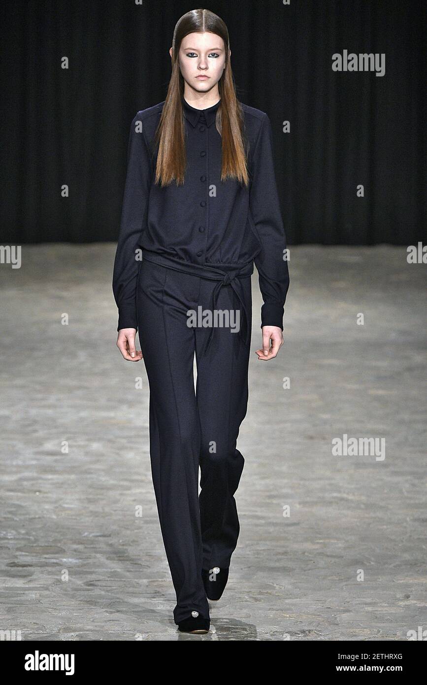 Model Carson Zehner walks on the runway during the Veronique Branquinho ...