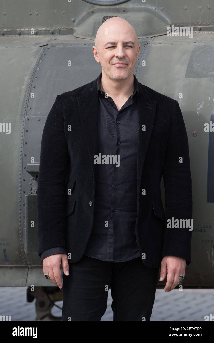 Spanish actor Roberto Alamo attends 'Zona Hostil' photocall at the ...