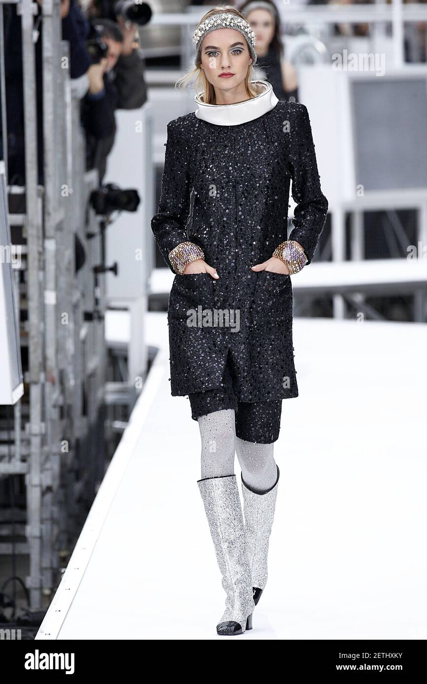 Model Maartje Verhoef walks on the runway during the Chanel Fashion ...