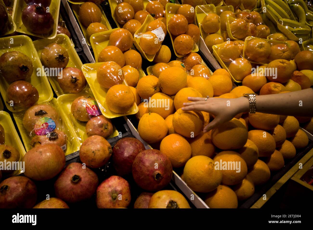 fresh farm vegetables in supermarket Stock Photo - Alamy