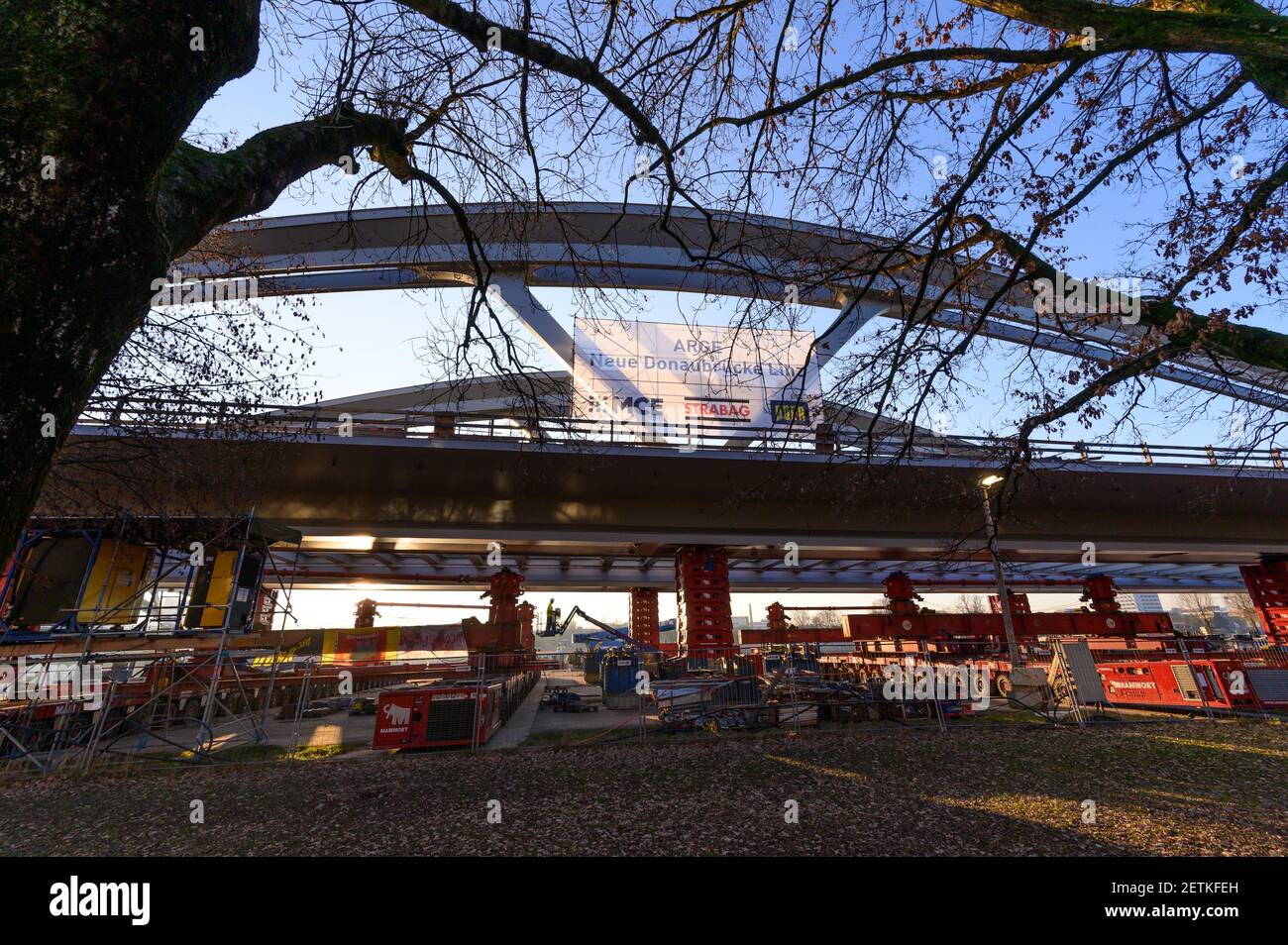 Linz bridge hi-res stock photography and images - Alamy