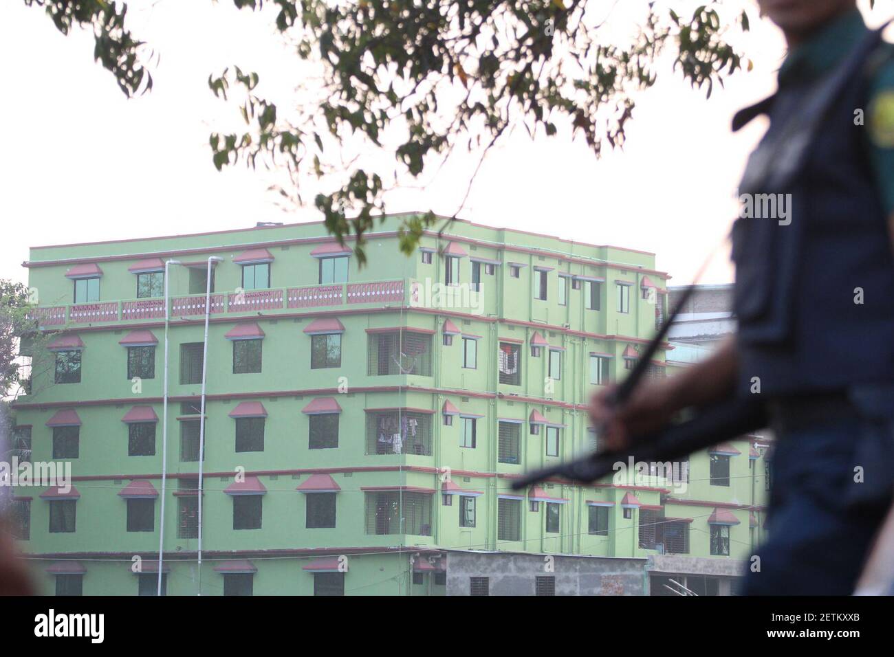 (170327) -- DHAKA, March 27, 2017 (Xinhua) -- Photo taken on March 27 ...