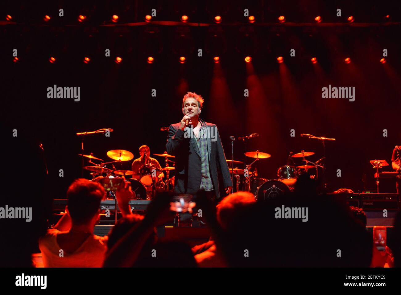 MIAMI, FL - MARCH 26: Vicentico of Los Fabulosos Cadillacs preforms ...