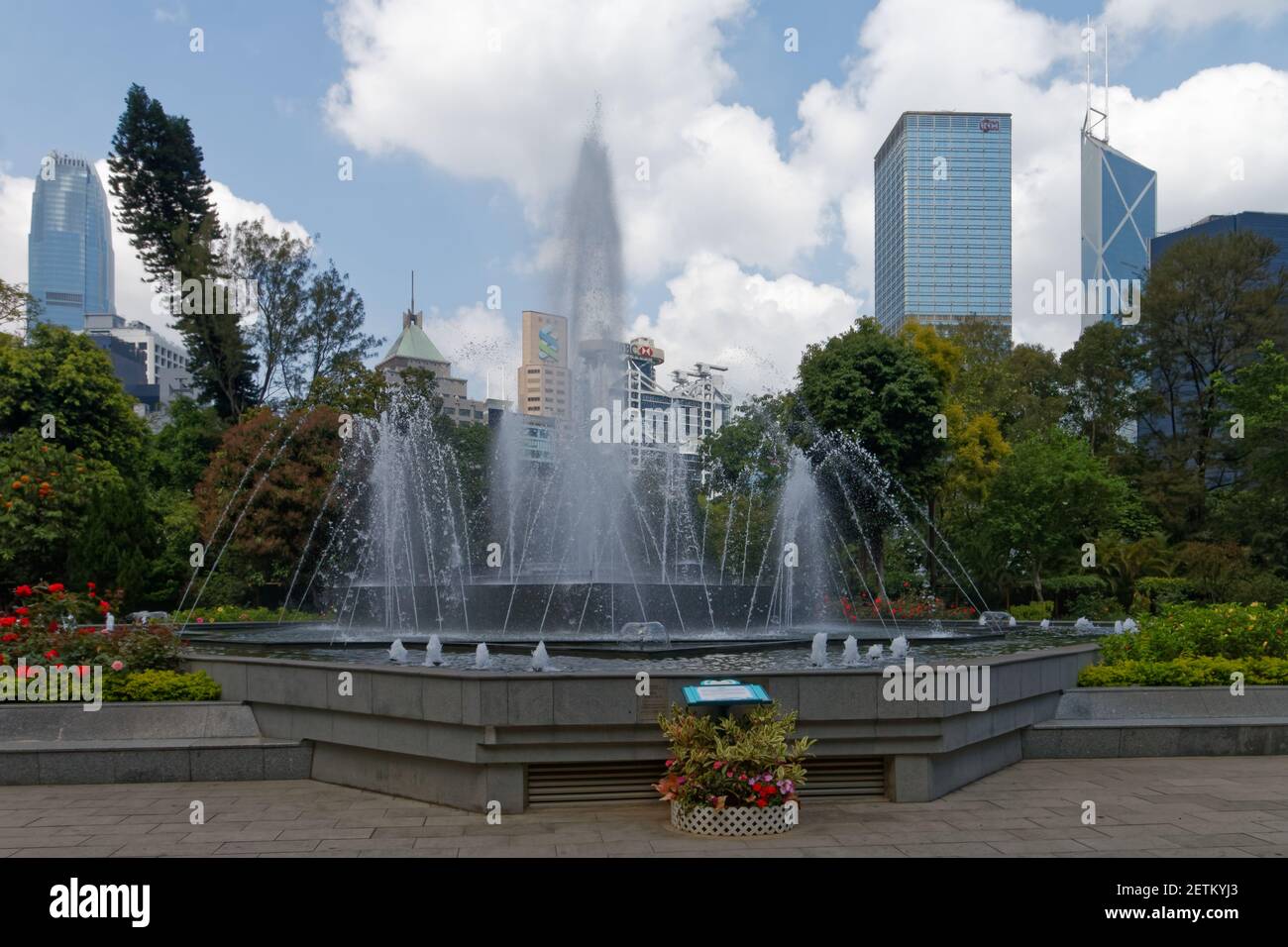 Posh neighbourhood hi-res stock photography and images - Alamy