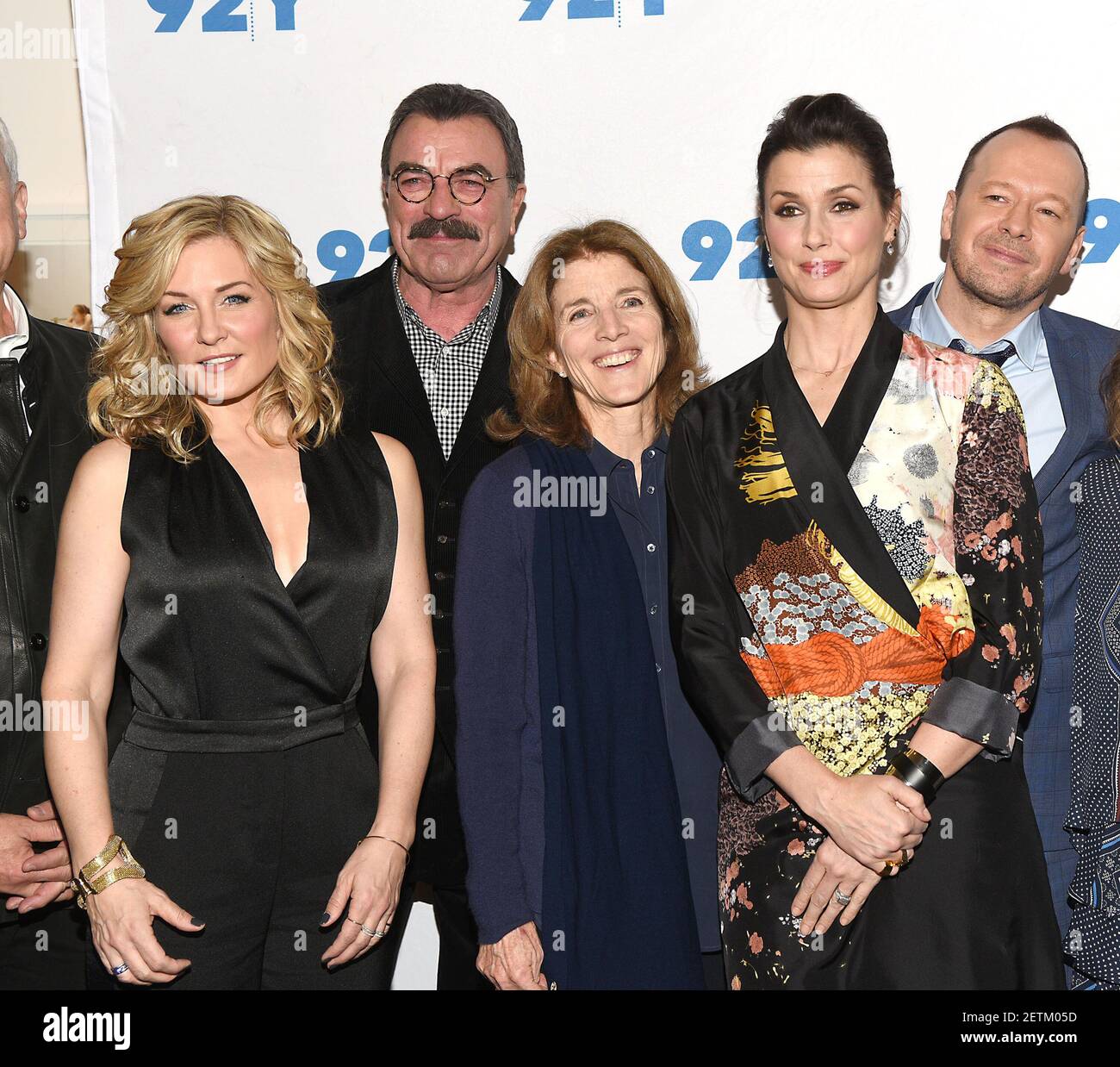 Amy Carlson,Tom Selleck, Bridget Moynahan, Donnie Wahlberg, Sammi Gayle ...