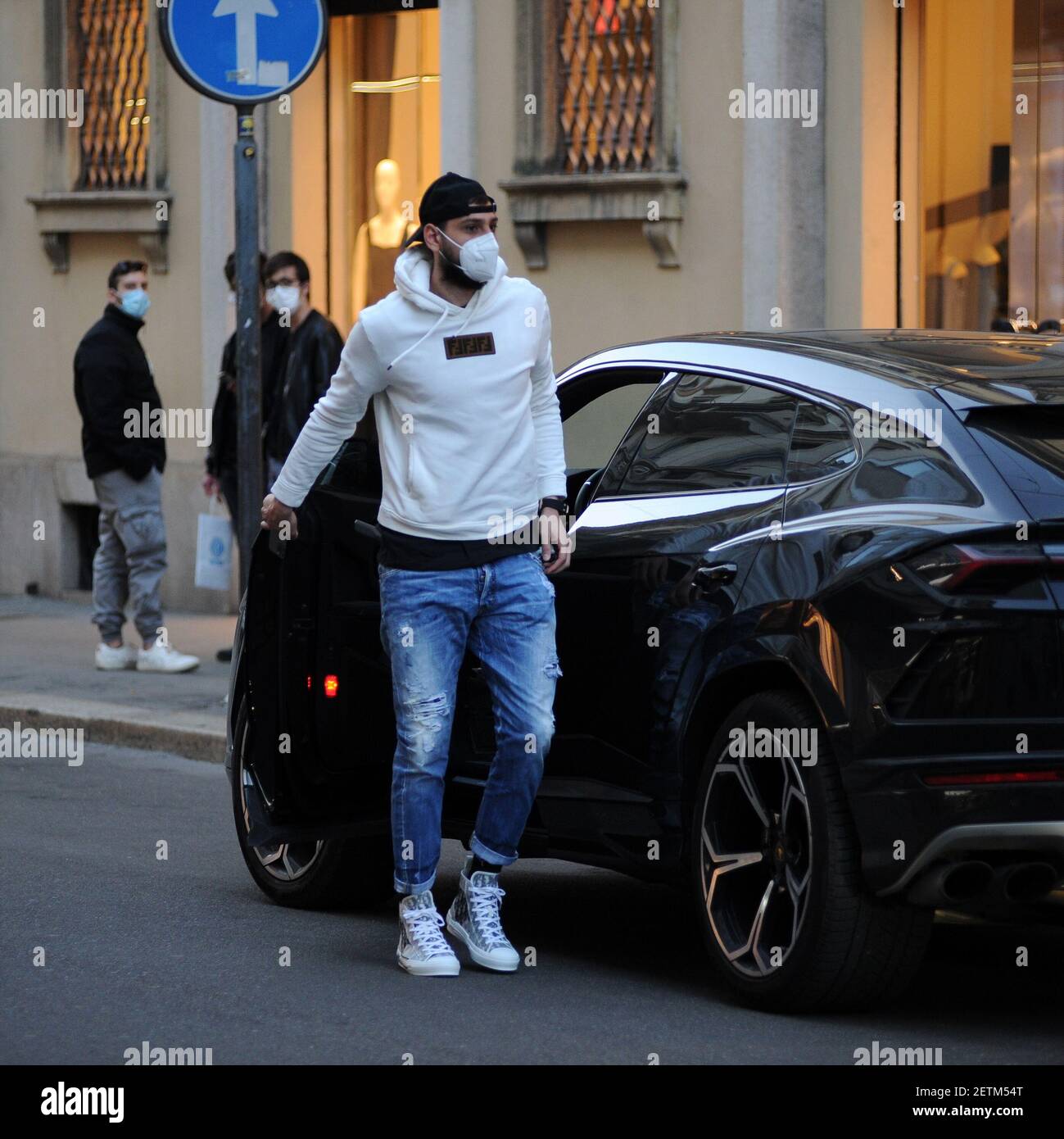 Milan, Gianluigi Donnarumma and girlfriend Alessia Elefante in the ...