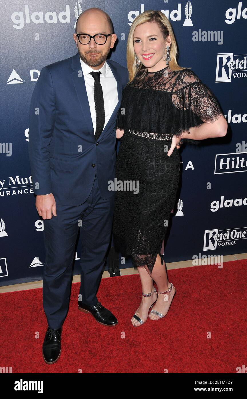 (L-R) Paul Scheer and June Diane Raphael arrives at the 28th Annual ...