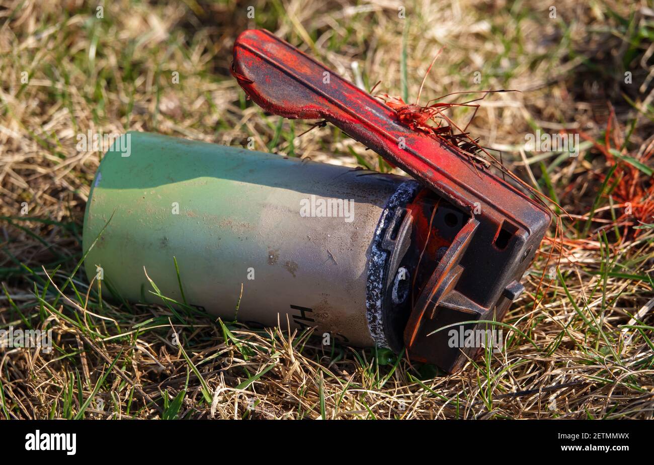 Smoke grenade hi-res stock photography and images - Alamy