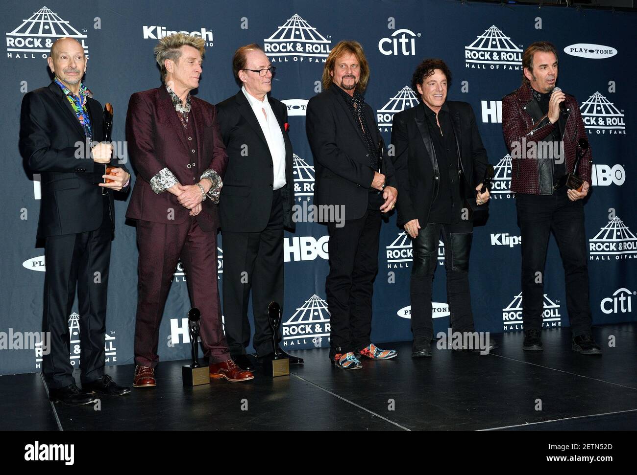 L-R: 2017 inductees Steve Smith, Ross Valory, Aynsley Dunbar, Gregg ...