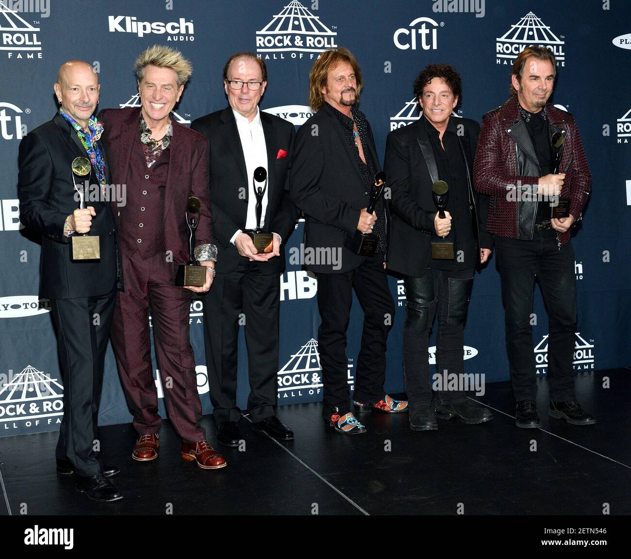 L-R: 2017 inductees Steve Smith, Ross Valory, Aynsley Dunbar, Gregg ...