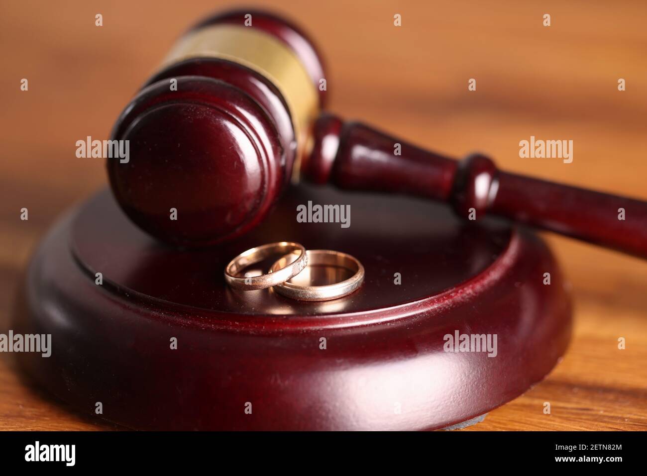 Crime rings hi-res stock photography and images - Alamy