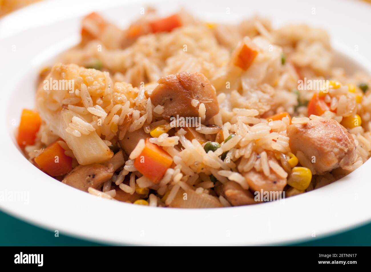 farm to table chicken stir fry with fresh vegetables Stock Photo - Alamy