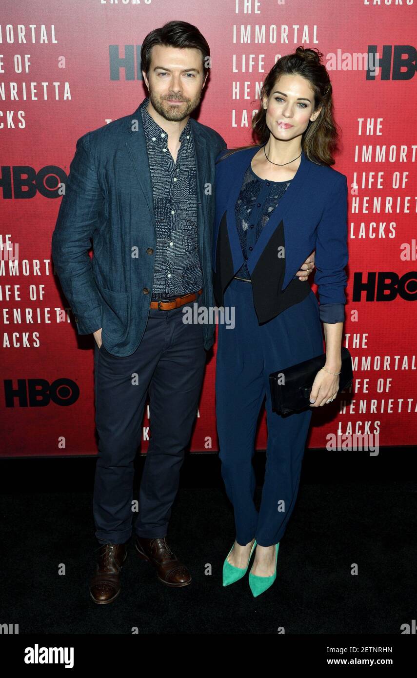 Lyndsy Fonseca And Noah Bean