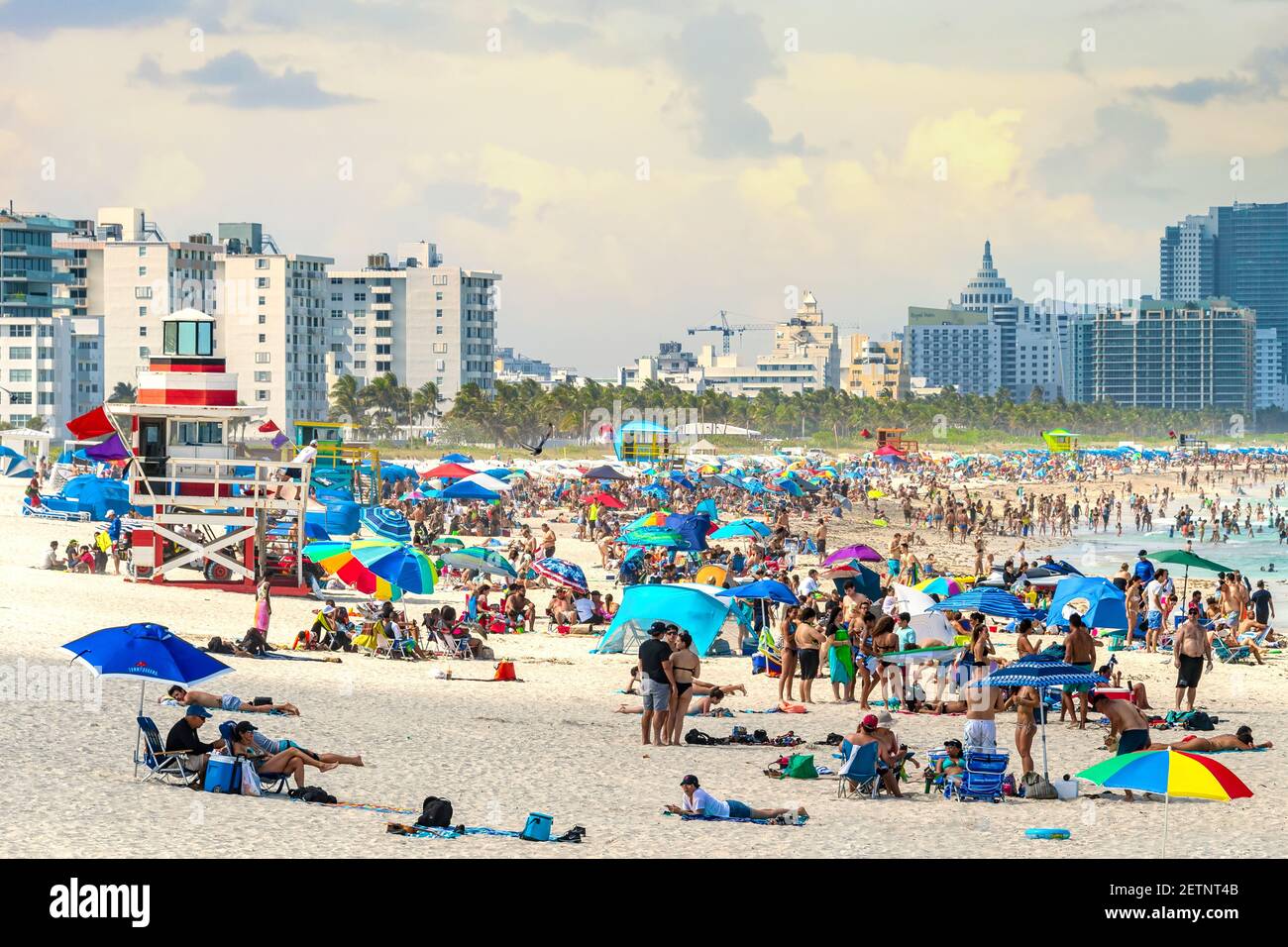 Miami beach people hi-res stock photography and images - Alamy