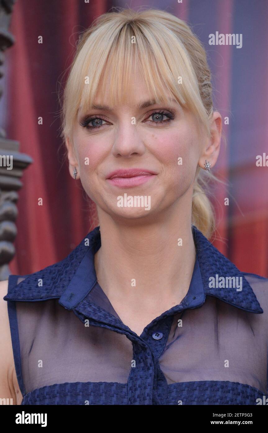 Anna Faris at the Chris Pratt Star On The Hollywood Walk Of Fame ...