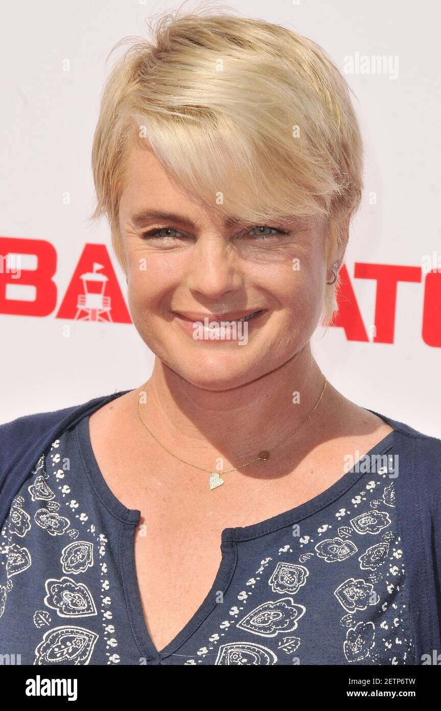 Erika Eleniak's Instagram, Twitter & Facebook on IDCrawl