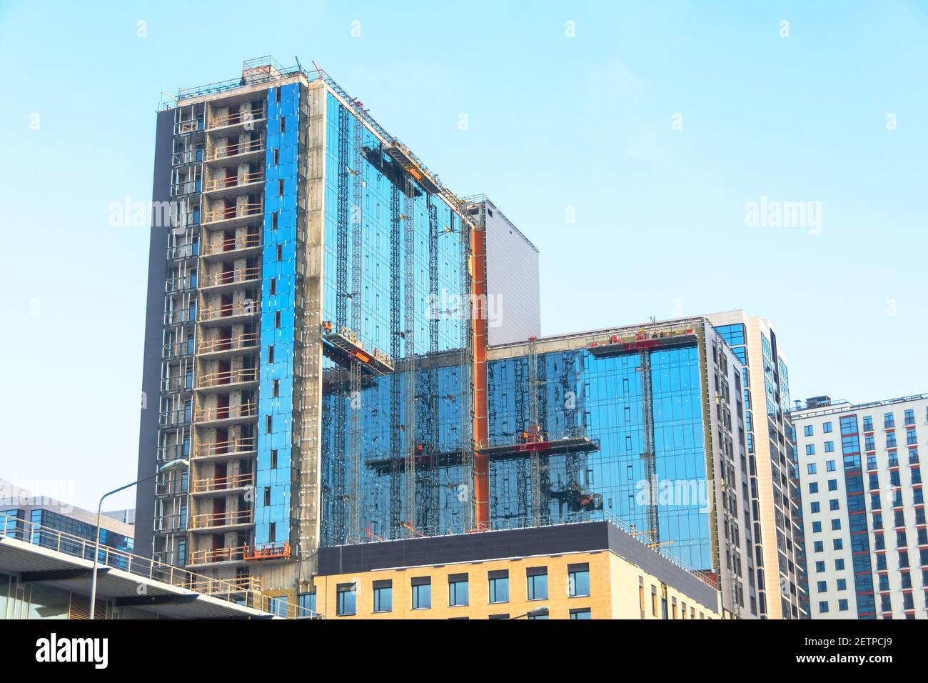 External glass elevator hi-res stock photography and images - Alamy