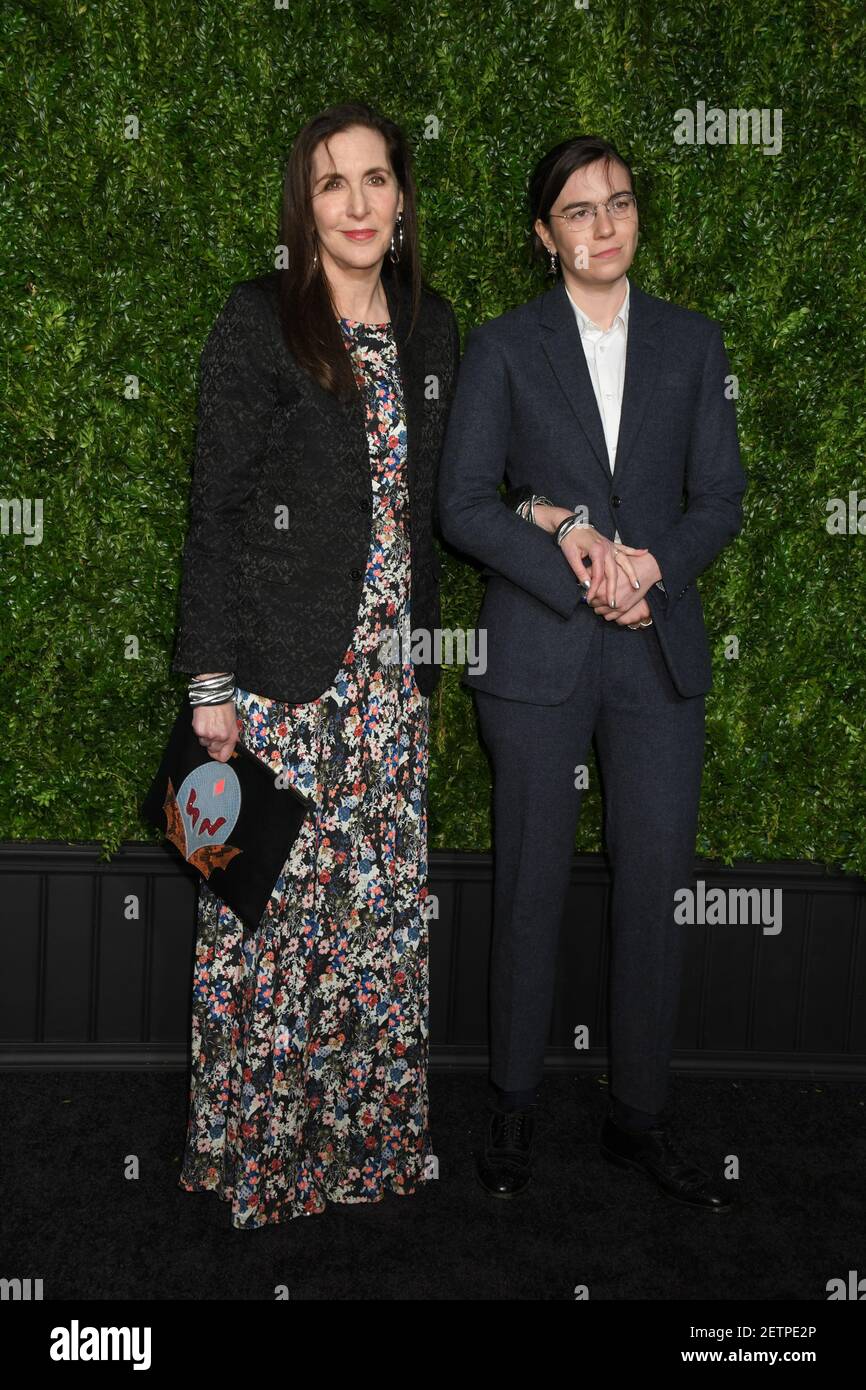 Carroll Dunham, Grace Dunham arrives to the CHANEL 12th Annual Tribeca ...