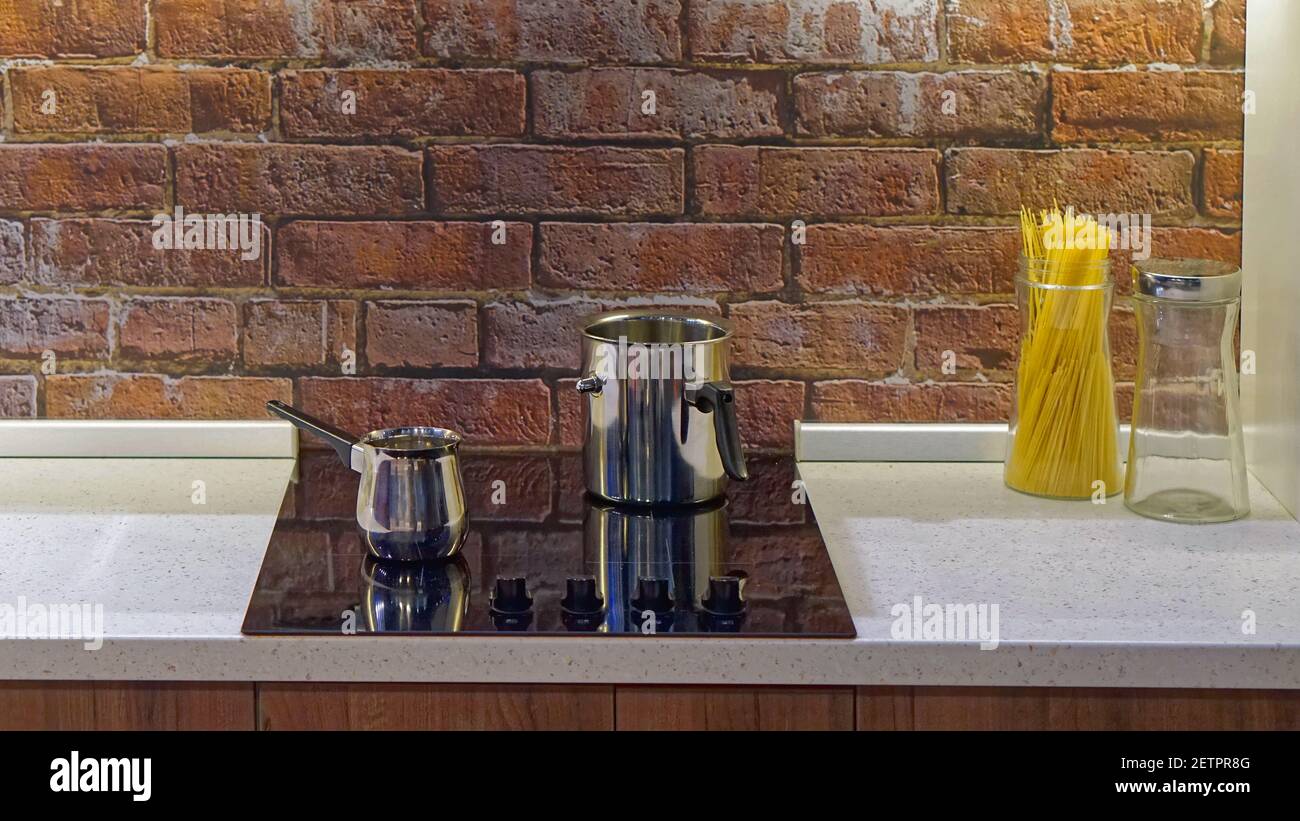 Ceramic stove at modern kitchen counter top Stock Photo - Alamy