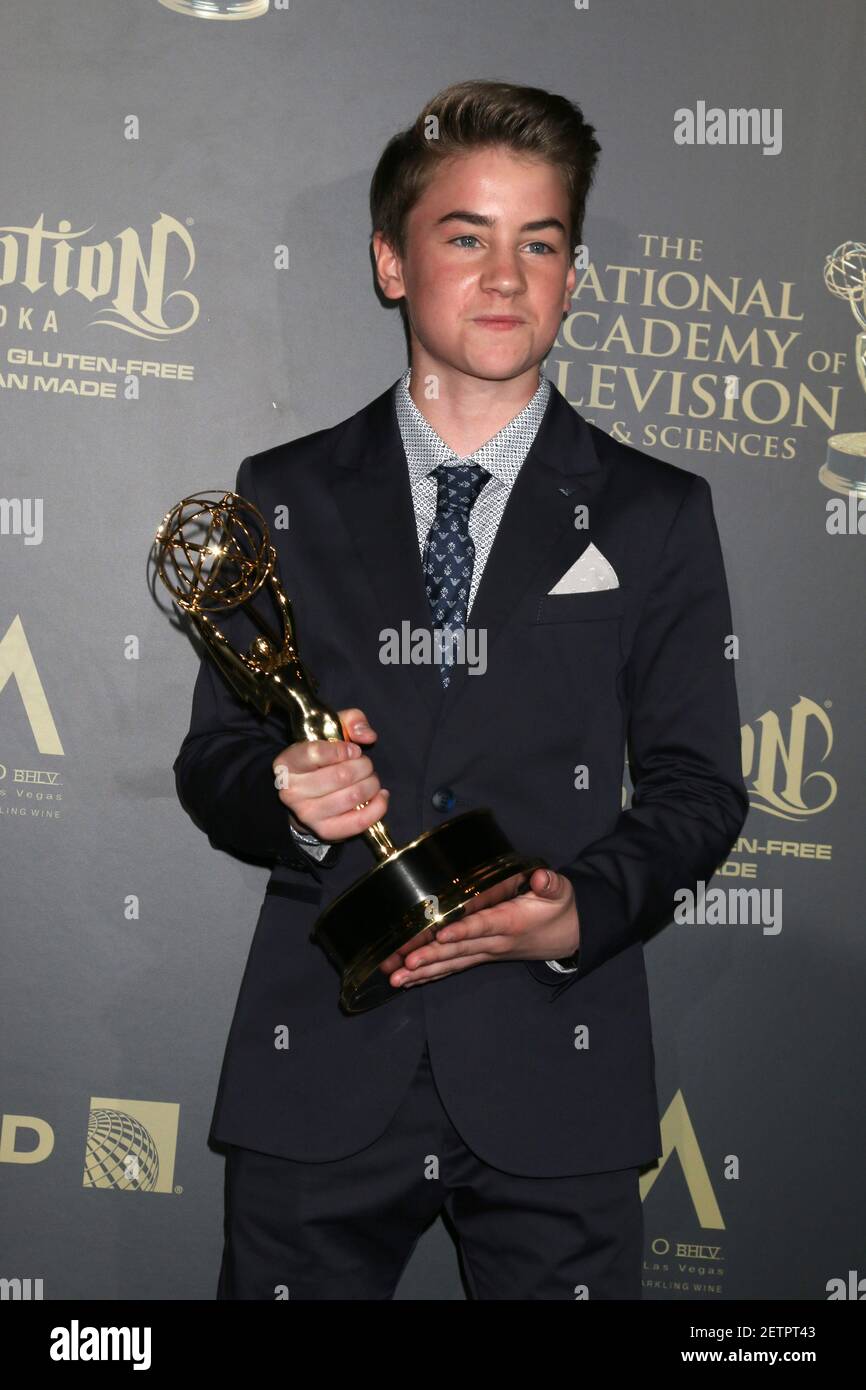 LOS ANGELES - APR 29: Isaac Kragten at the 2017 Creative Daytime Emmy ...