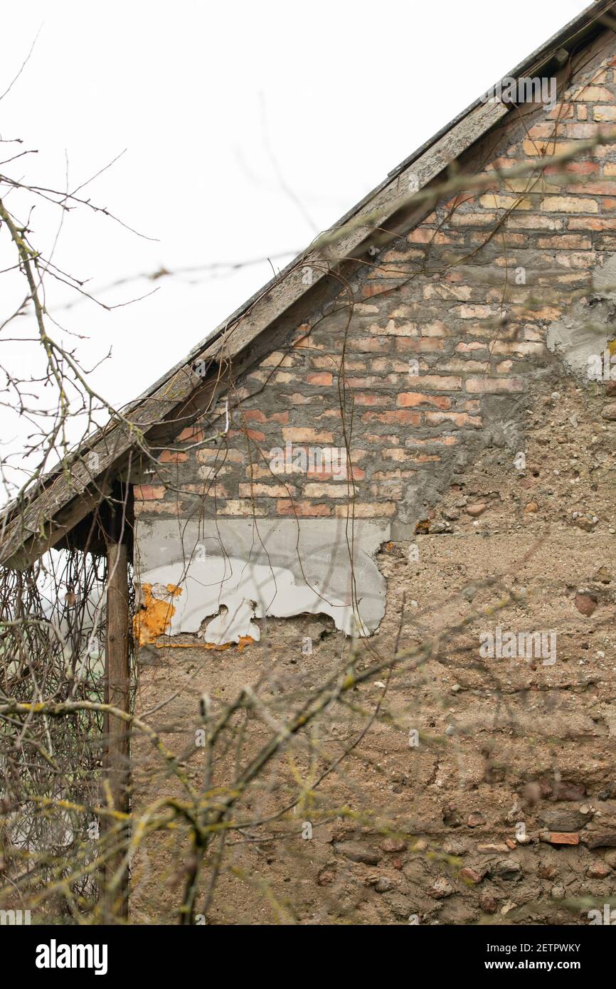Old Building In Poor Repair High Resolution Stock Photography and ...