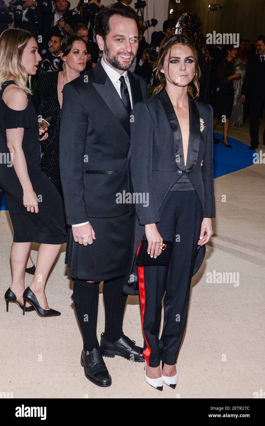 Matthew Rhys and Keri Russell arriving at The Metropolitan Museum of ...