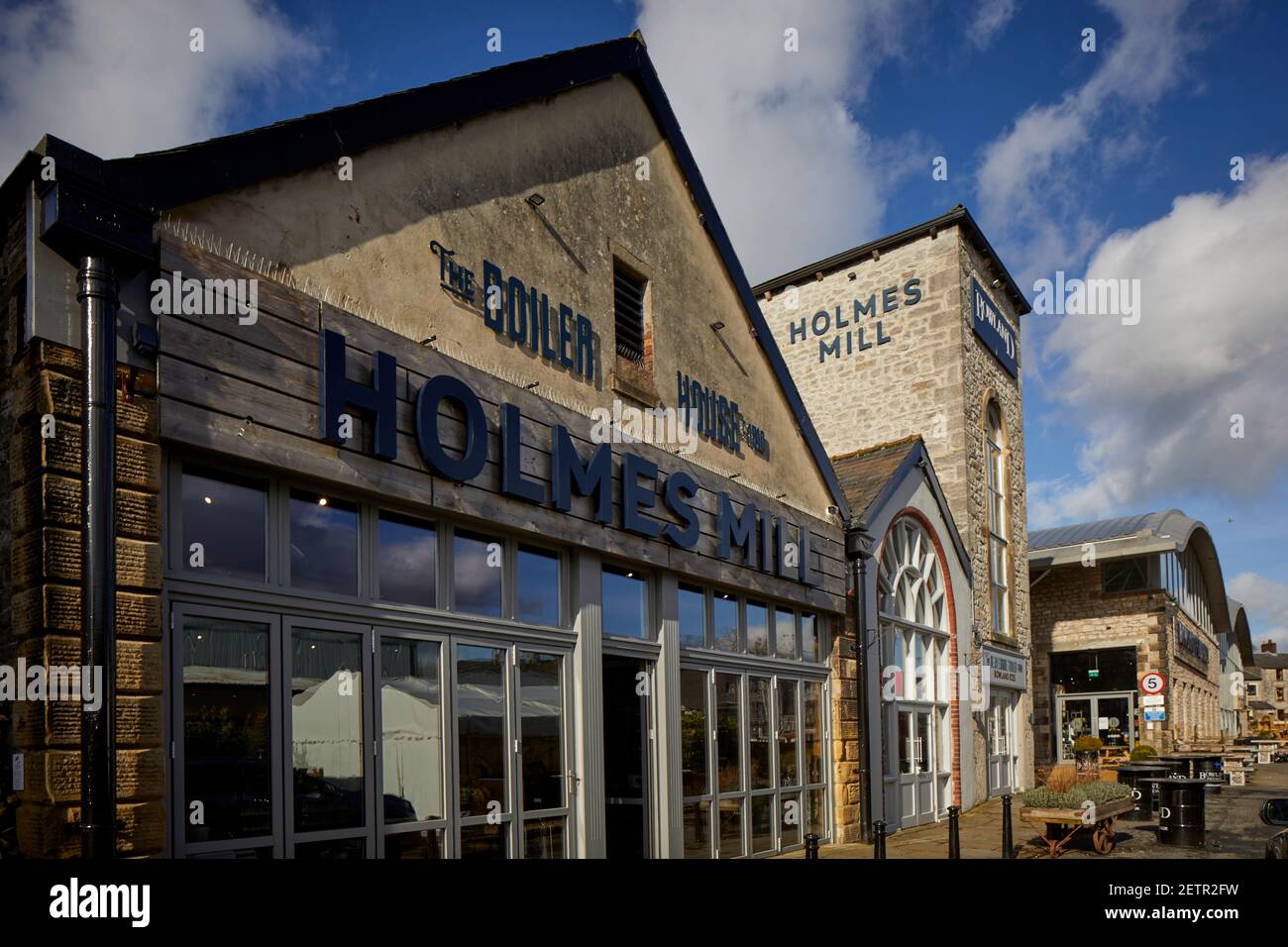 Hall mill hi-res stock photography and images - Alamy