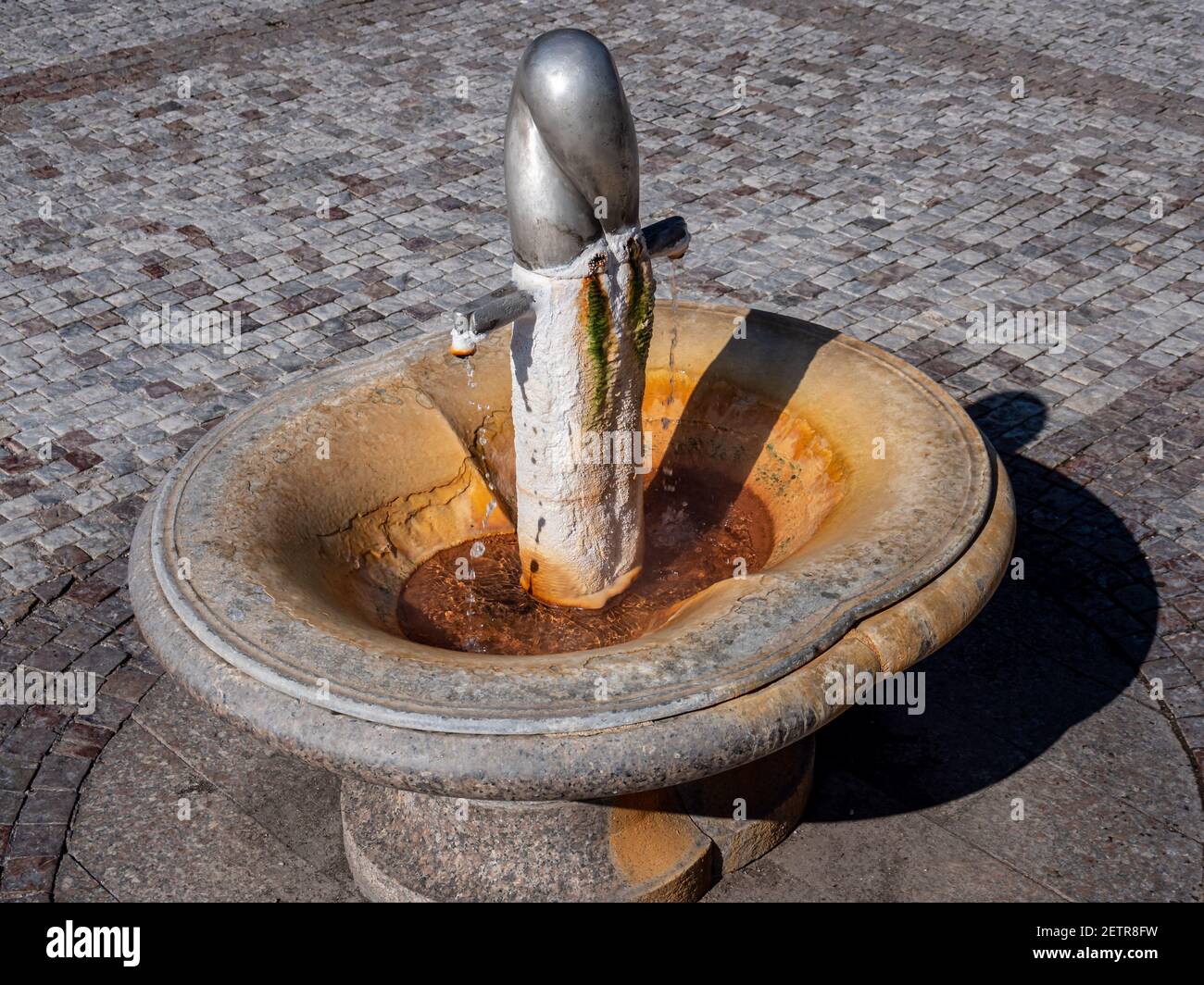 Medicinal spring with medicinal water in Karlovy Vary Stock Photo - Alamy