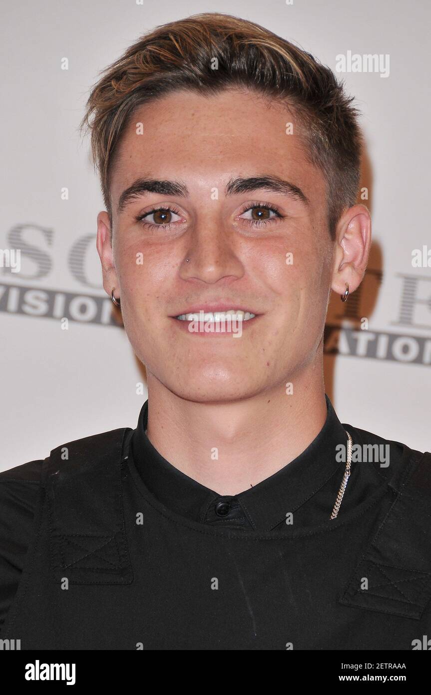 Sammy Wilk arrives at the 24th Annual Race To Erase MS Gala held at the ...