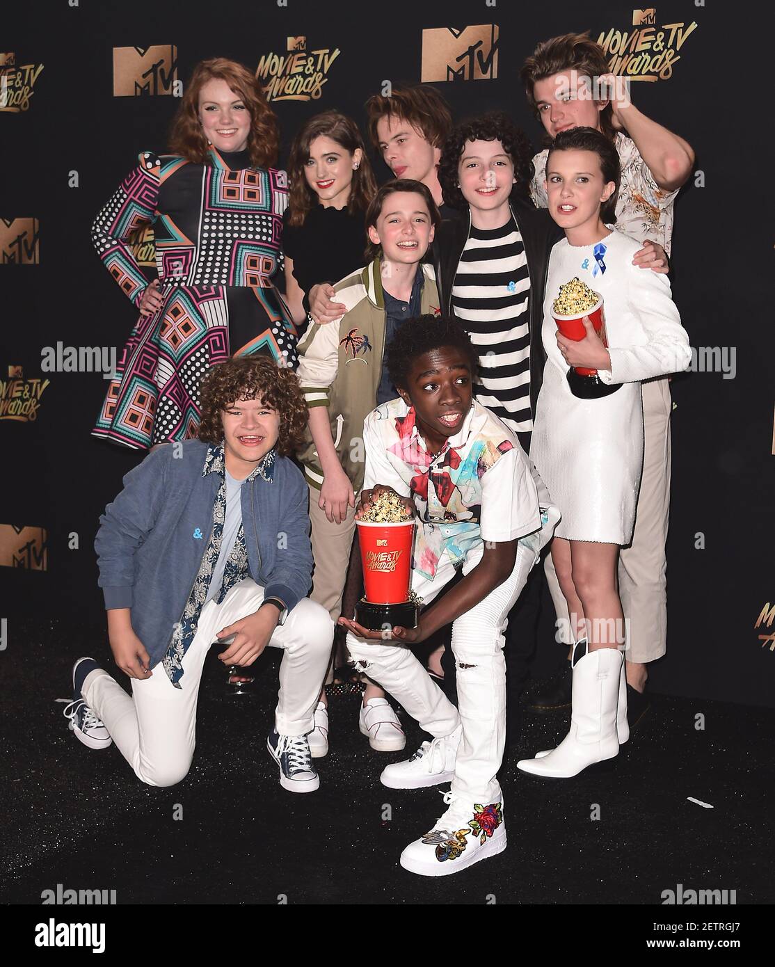 LOS ANGELES, CA - May 7: Cast of "Stranger Things" the photo room at ...