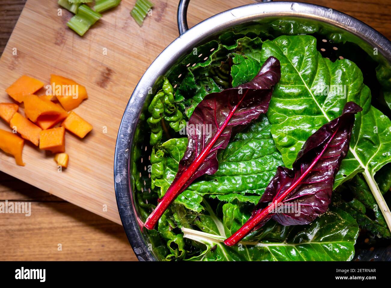 You say collards, I say swiss chard Stock Photo - Alamy