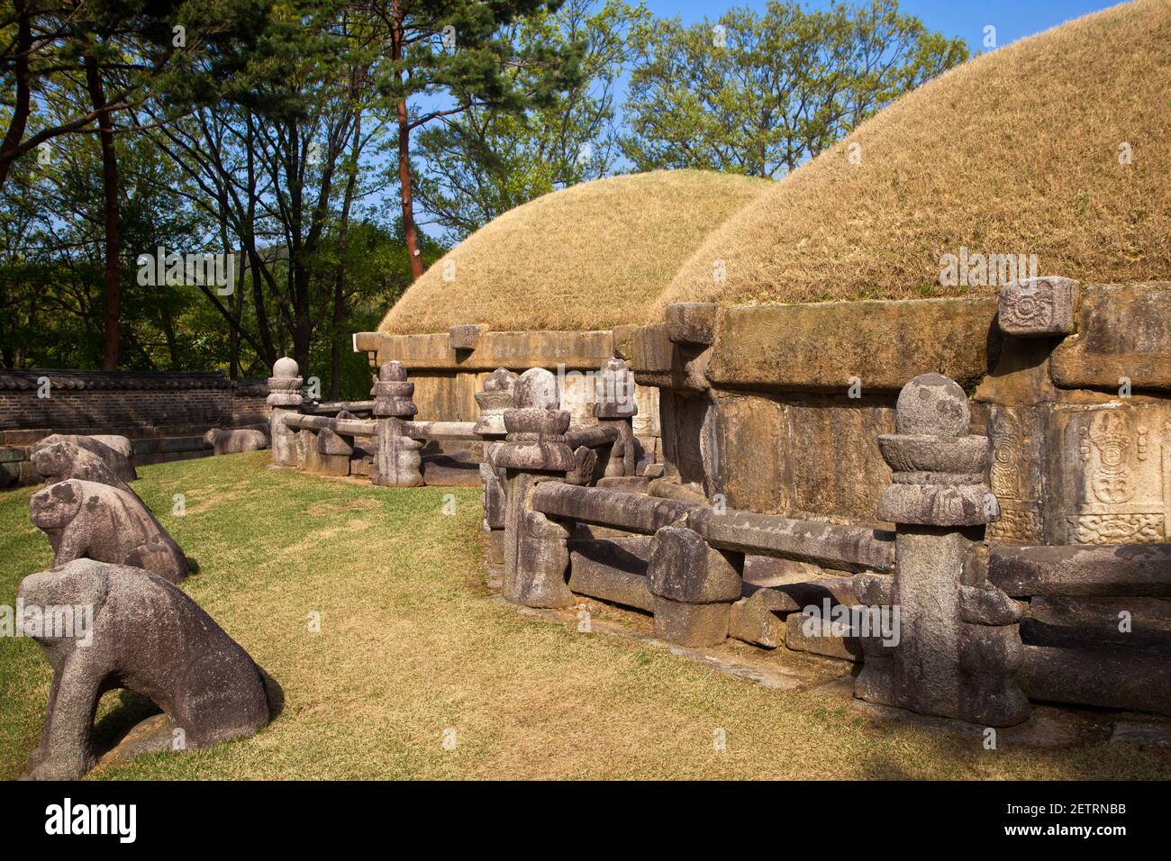 Korea, Seoul, Royal Tombs of Heolleung and Illeung, Heolleung, Tomb of ...