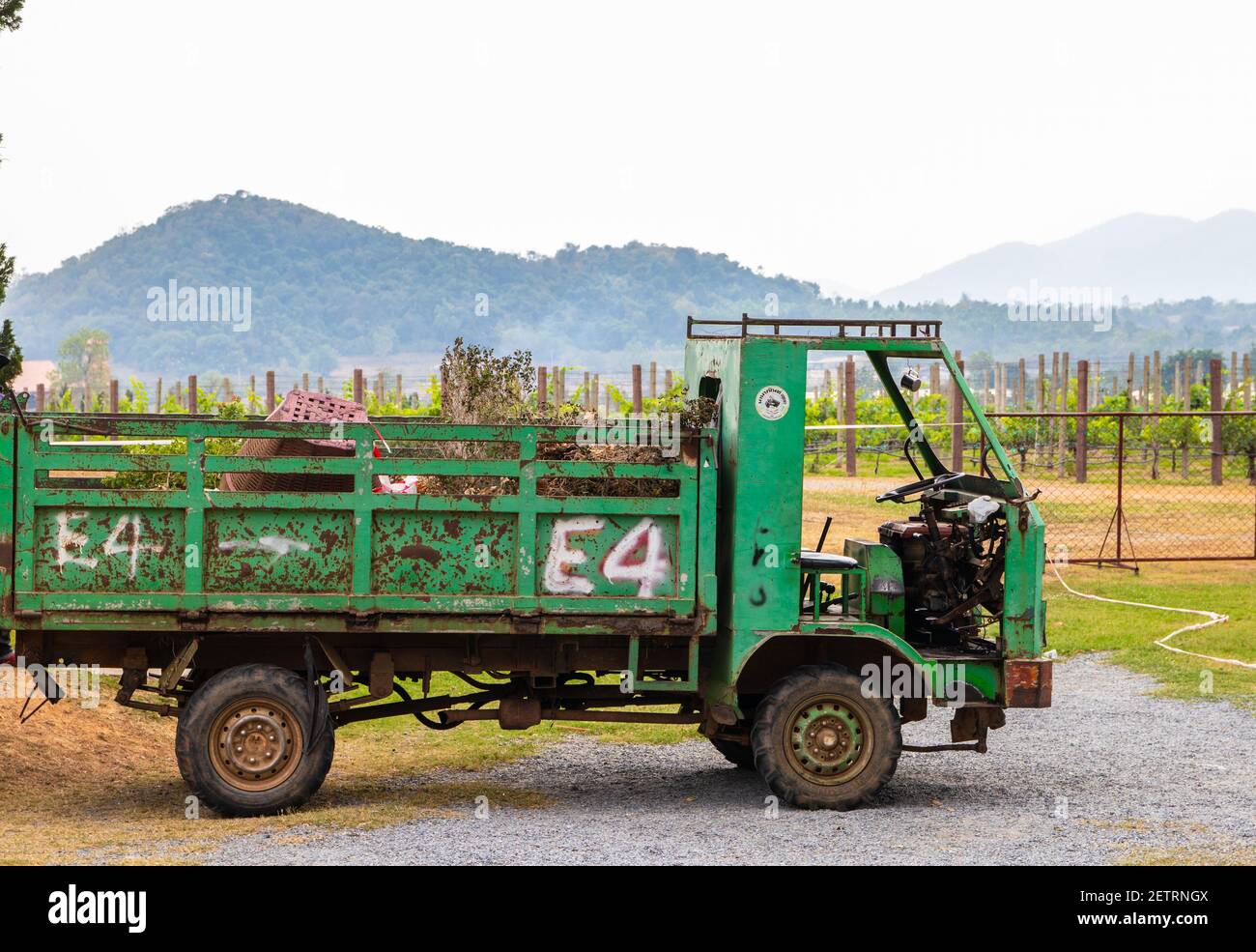 Commercial gardening vehicle hi-res stock photography and images - Alamy