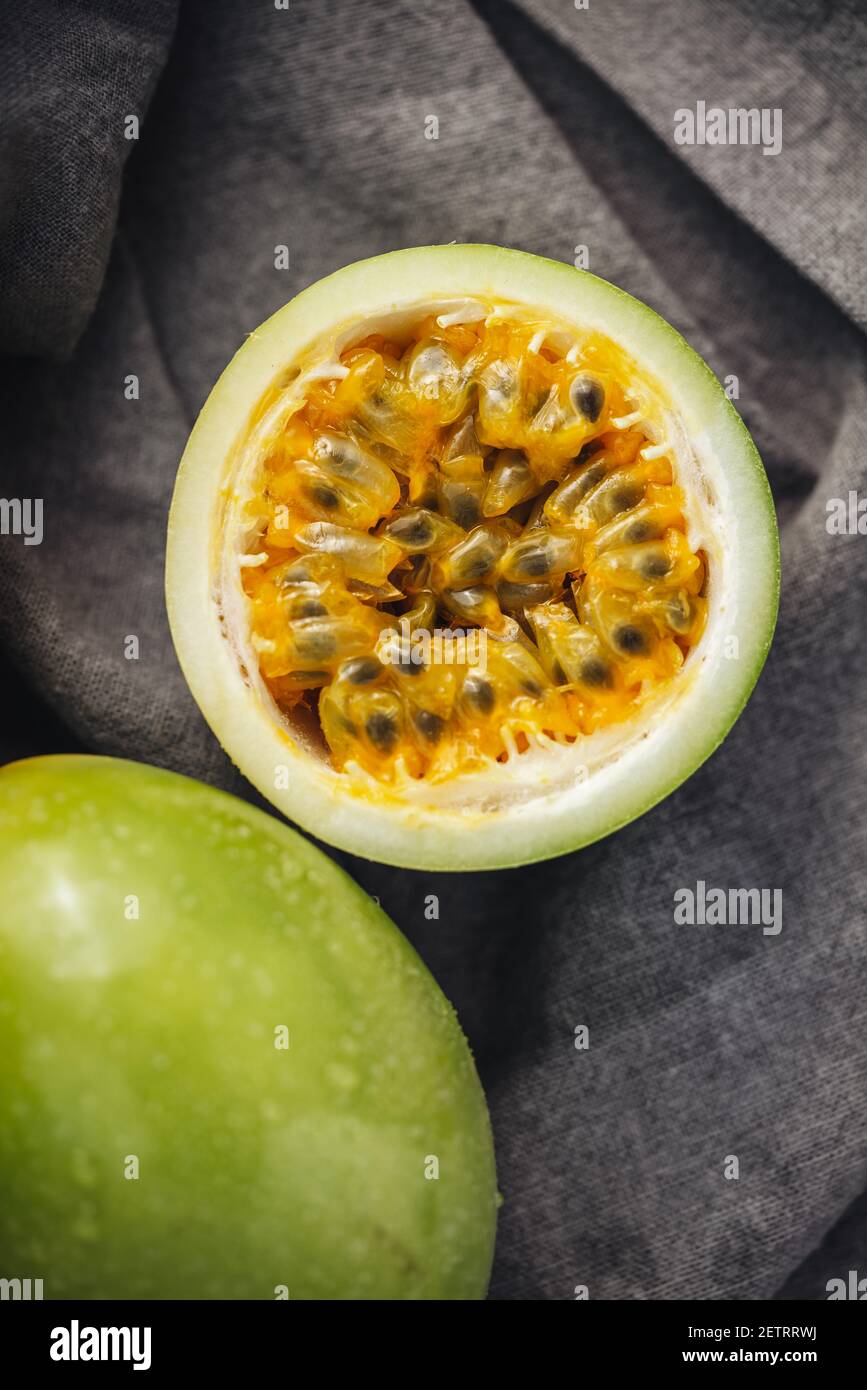 Maracuja fruit hi-res stock photography and images - Alamy