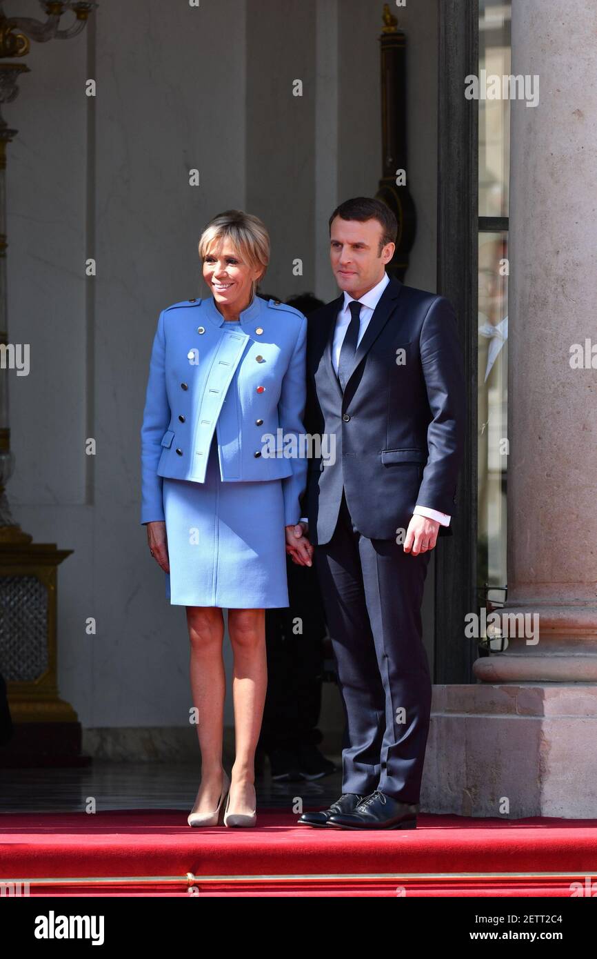 Brigitte Macron and Emmanuel Macron - Ceremony of transfer of power ...