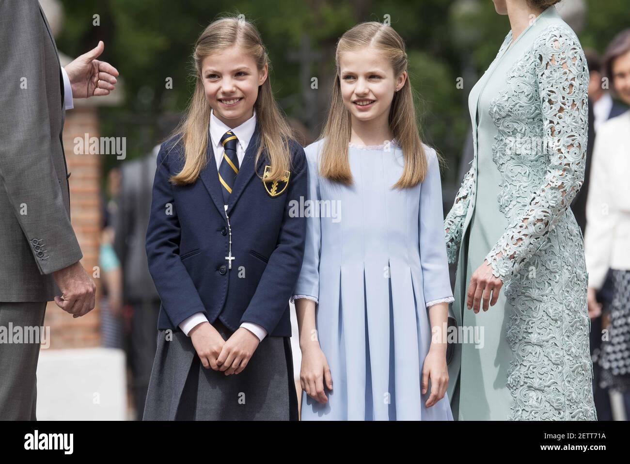 Princess Sofia and Princess Leonor pose to the media at First Communion ...