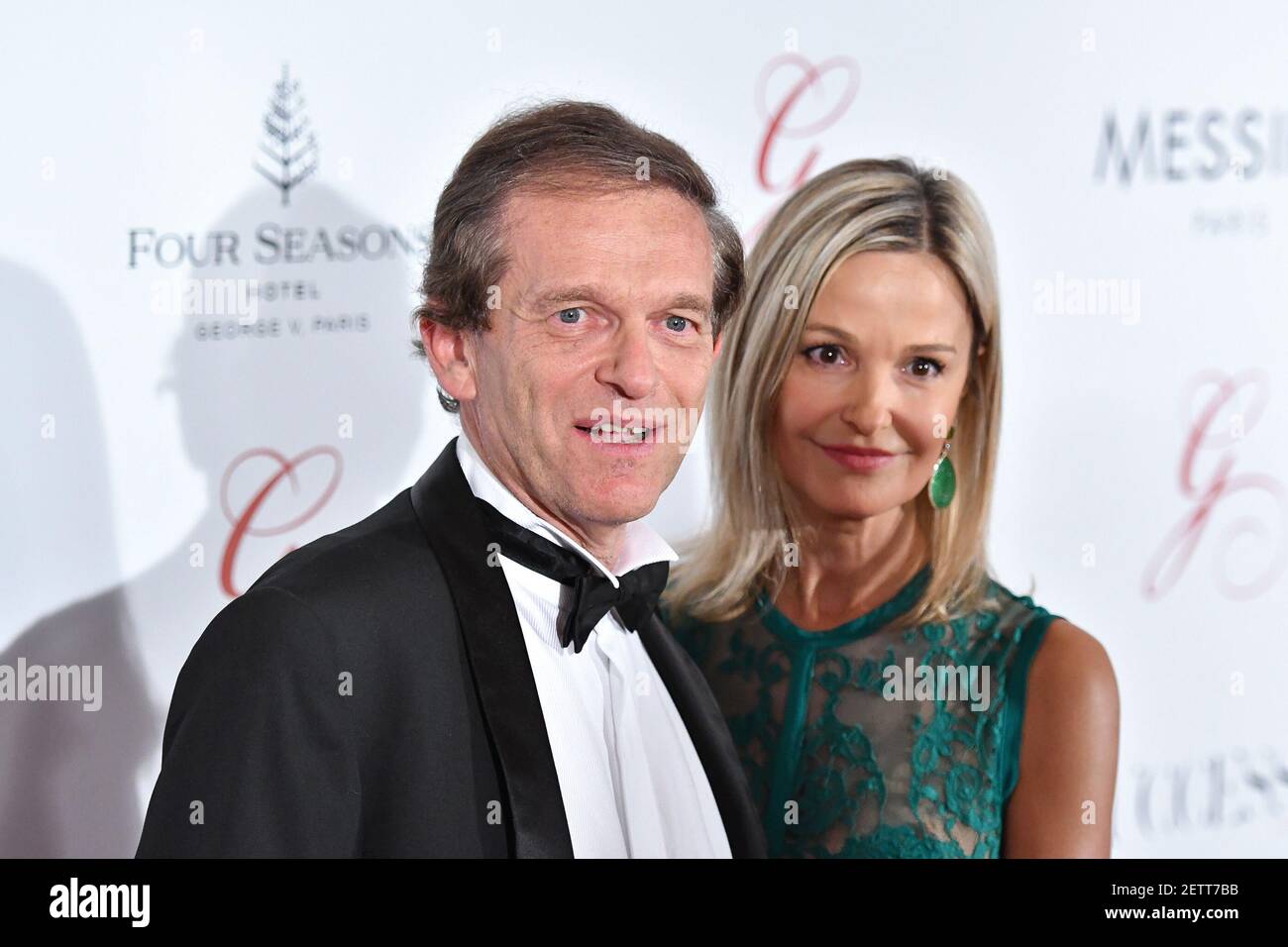 Lorie - Photocall des celebrites a la 8eme Edition du Global Gift Gala ...