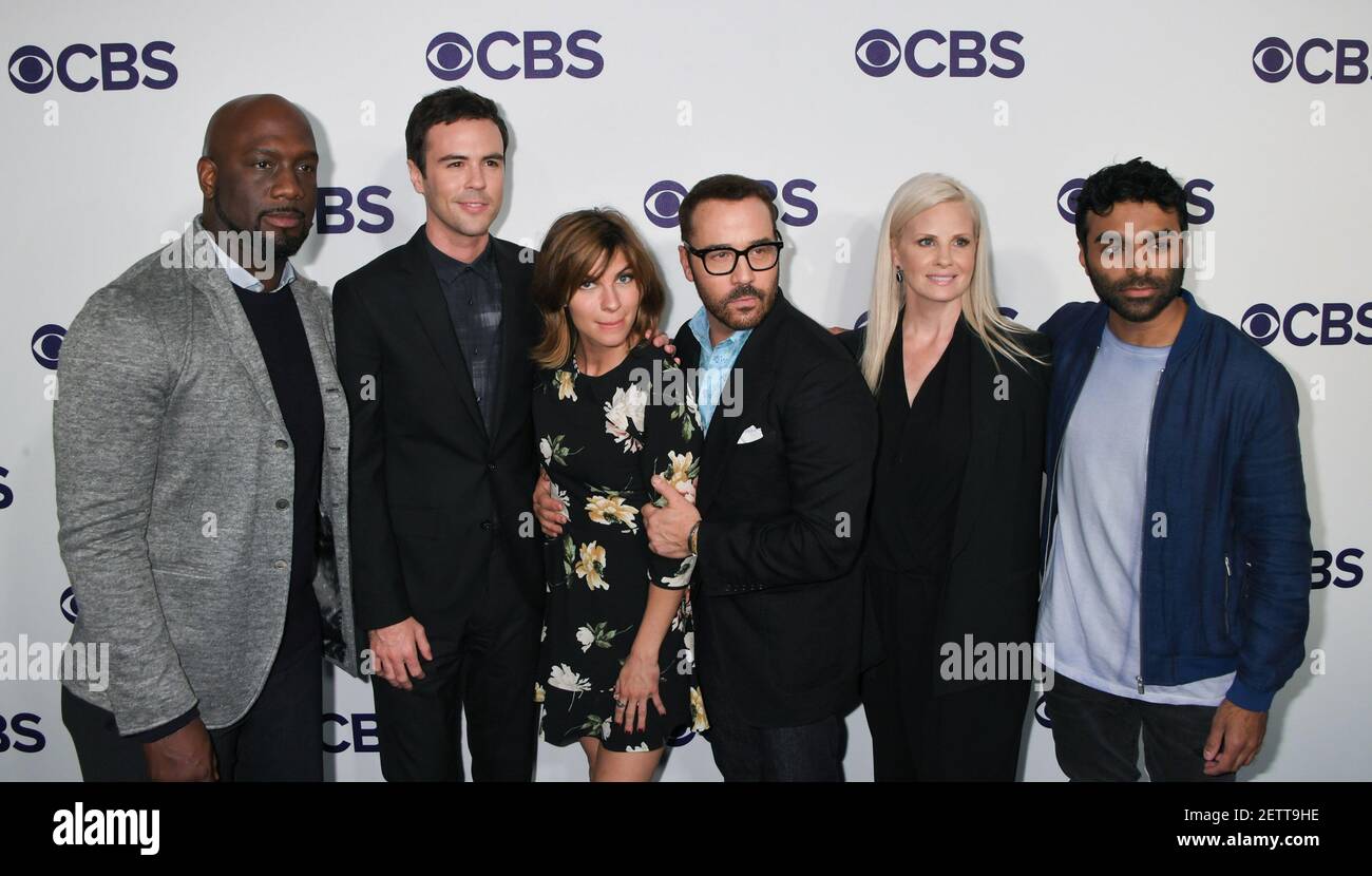 Cast of Wisdom of the Crowd: Richard T. Jones, Blake Lee, Natalia Tena ...