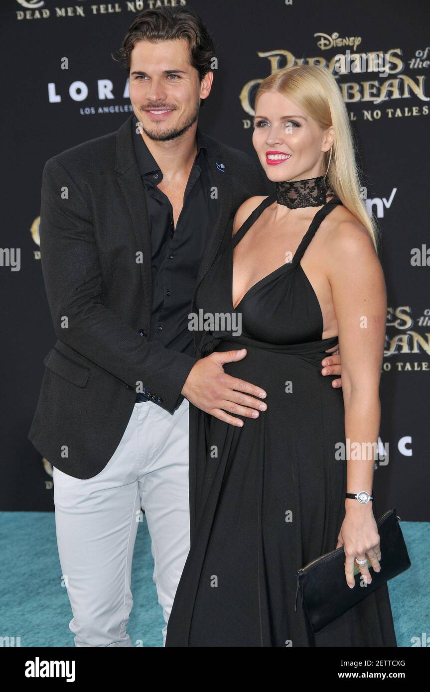 (L-R) Gleb Savchenko and Elena Samodanova arrives at the "Pirates Of ...