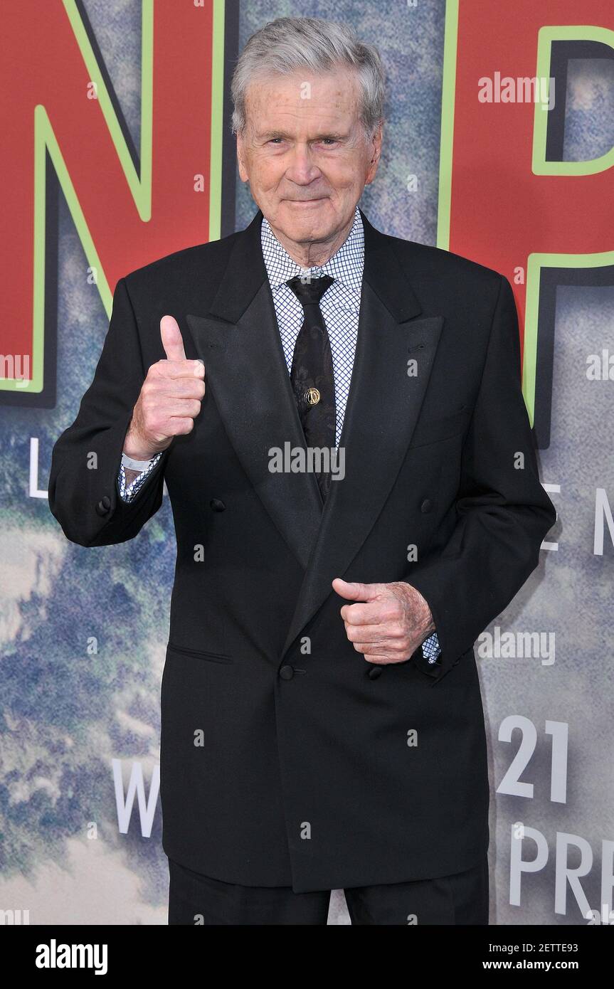 Don Murray arrives at Showtime's "Twin Peaks" Premiere held at the Ace ...