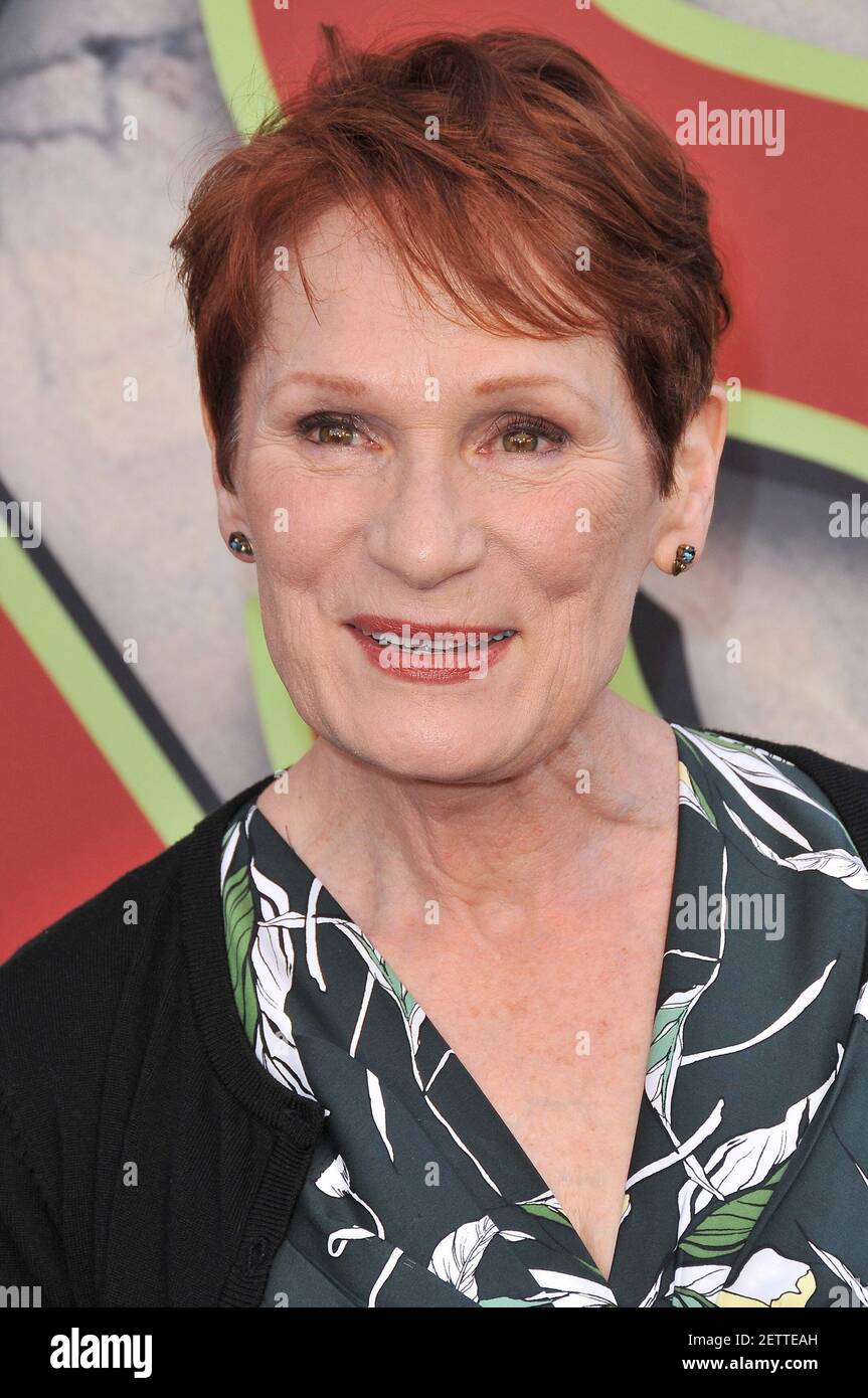 Wendy Robie arrives at Showtime's "Twin Peaks" Premiere held at the Ace ...