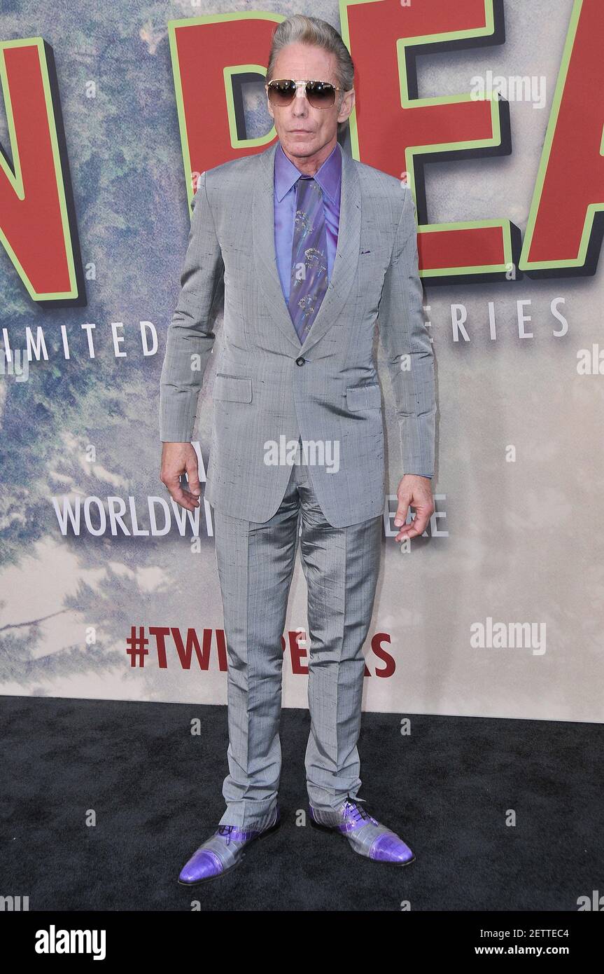 Mark Mahoney arrives at Showtime's "Twin Peaks" Premiere held at the ...