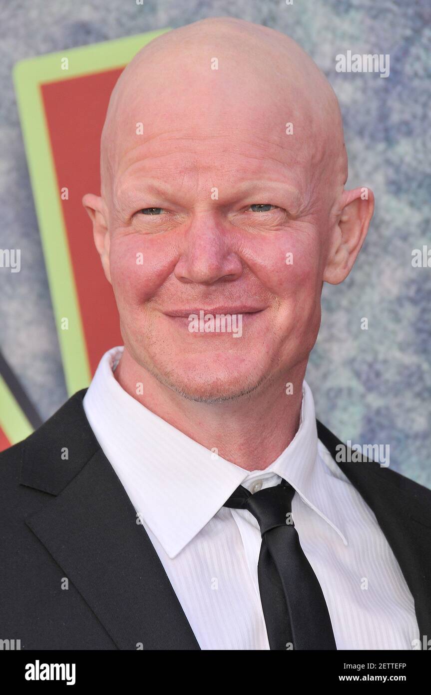 Derek Mears arrives at Showtime's "Twin Peaks" Premiere held at the Ace ...